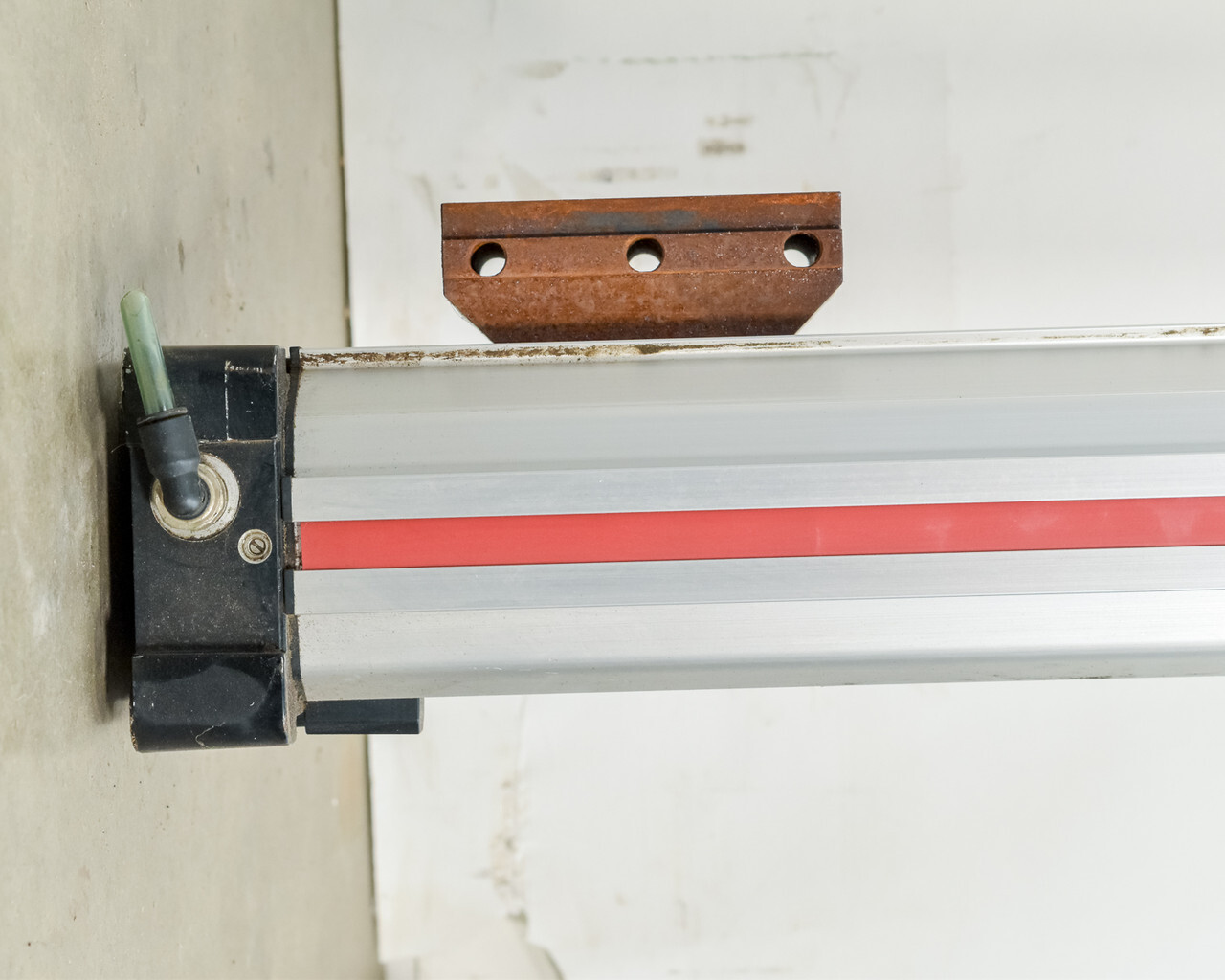 Parker Origa 2200mm Stroke Magnetic Piston Pneumatic Rodless Cylinder ...