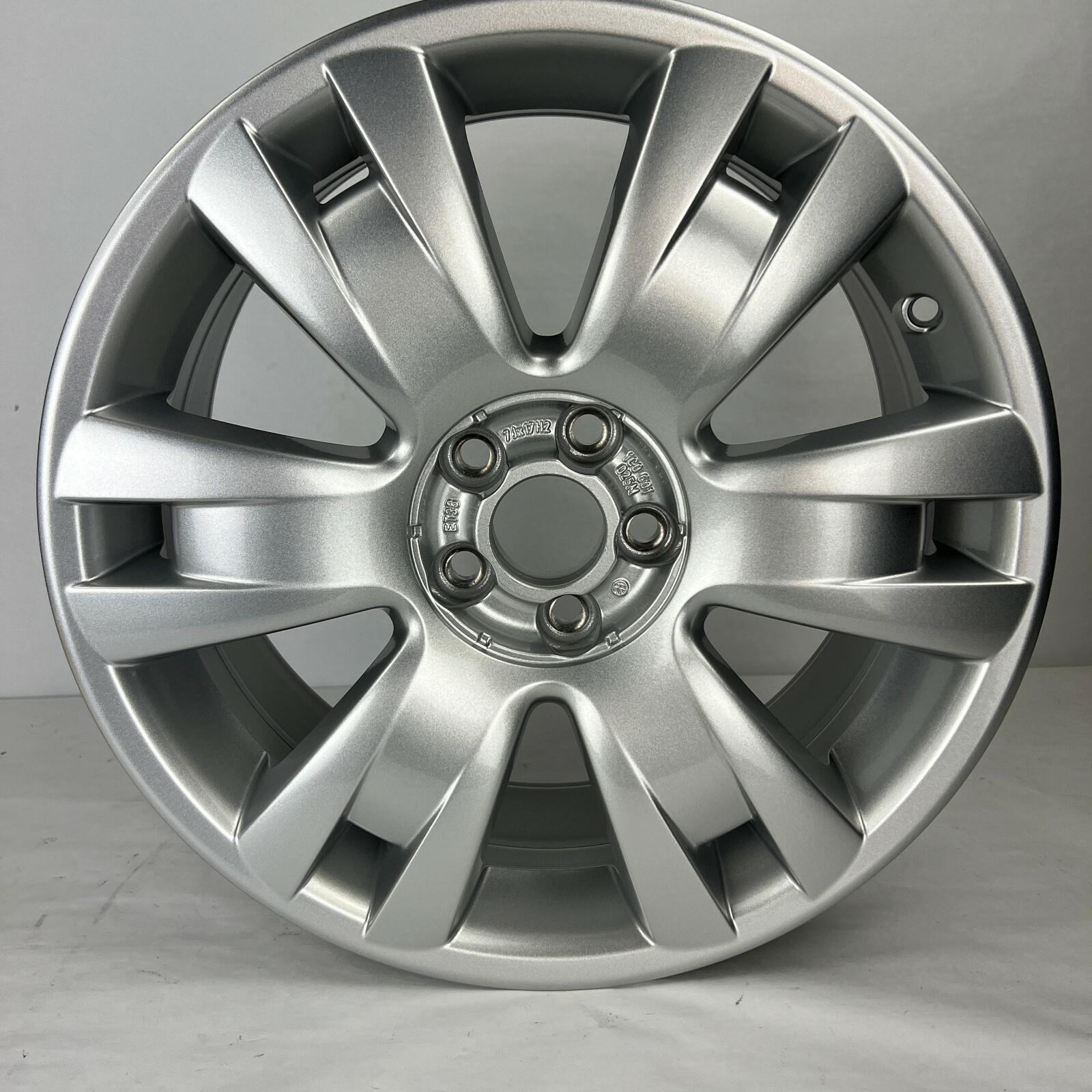 OEM 2002 03 2004 2005 Volkswagen Beetle 17 " Alloy Wheel 17x7 Rim 1C0 ...