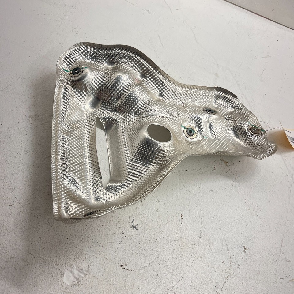 Toyota Camry XSE 2018-2023 Upper Insulator Exhaust Manifold Heat Shield ...