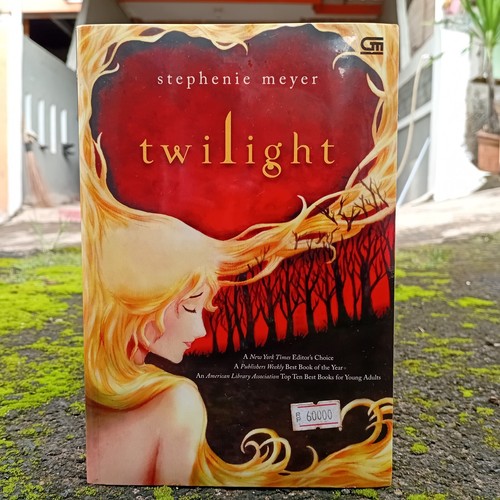 Indonesian Cover Book Twilight by Stephenie Meyer (2008) Paperback NOS ...