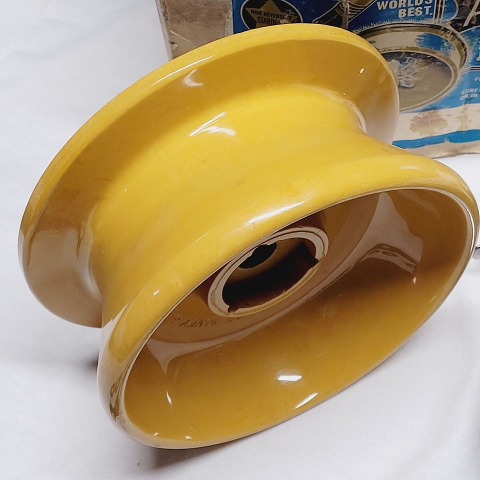 Alvey Fishing Reel Side Cast 550 C5 Yellow Fiberglass Spool Star Drag ...