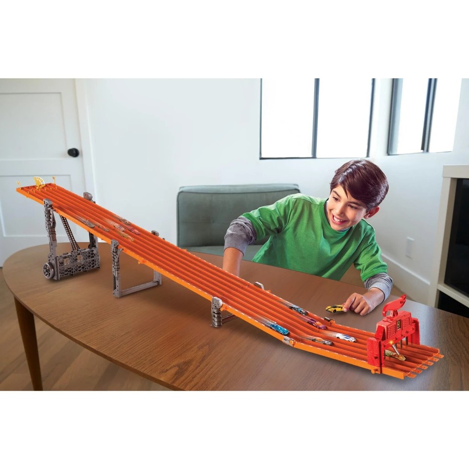 Hot Wheels Super 6-Lane Raceway 1:64 8 Feet Of Racing Action Six Lane ...