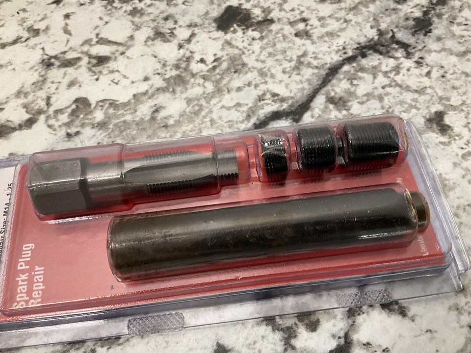 OEM TOOLS 25647 Spark Plug Saver Permanent Thread Repair Kit M14-1.25 ...