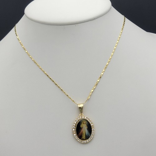 The Divine Mercy 14K Gold Plated Necklace - Pendant & Chain. Divina ...