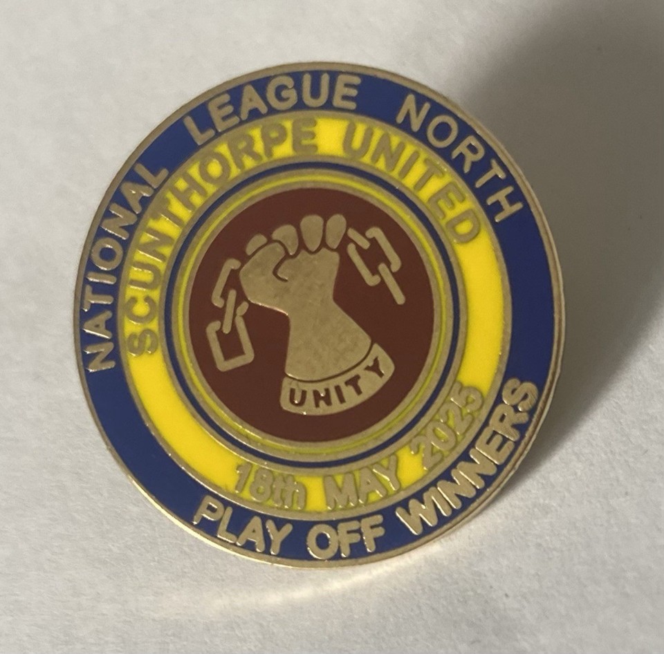 SCUNTHORPE UNITED Football Club FC Badges LTD ED PROMOTION LEAGUE ...