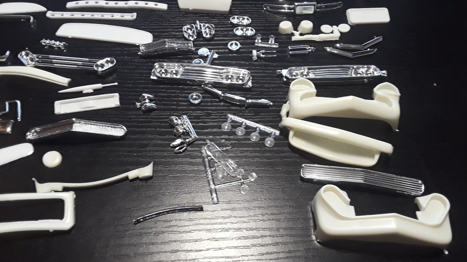 1/25 scale Model car parts assorted custom grilles bumpers body parts ...