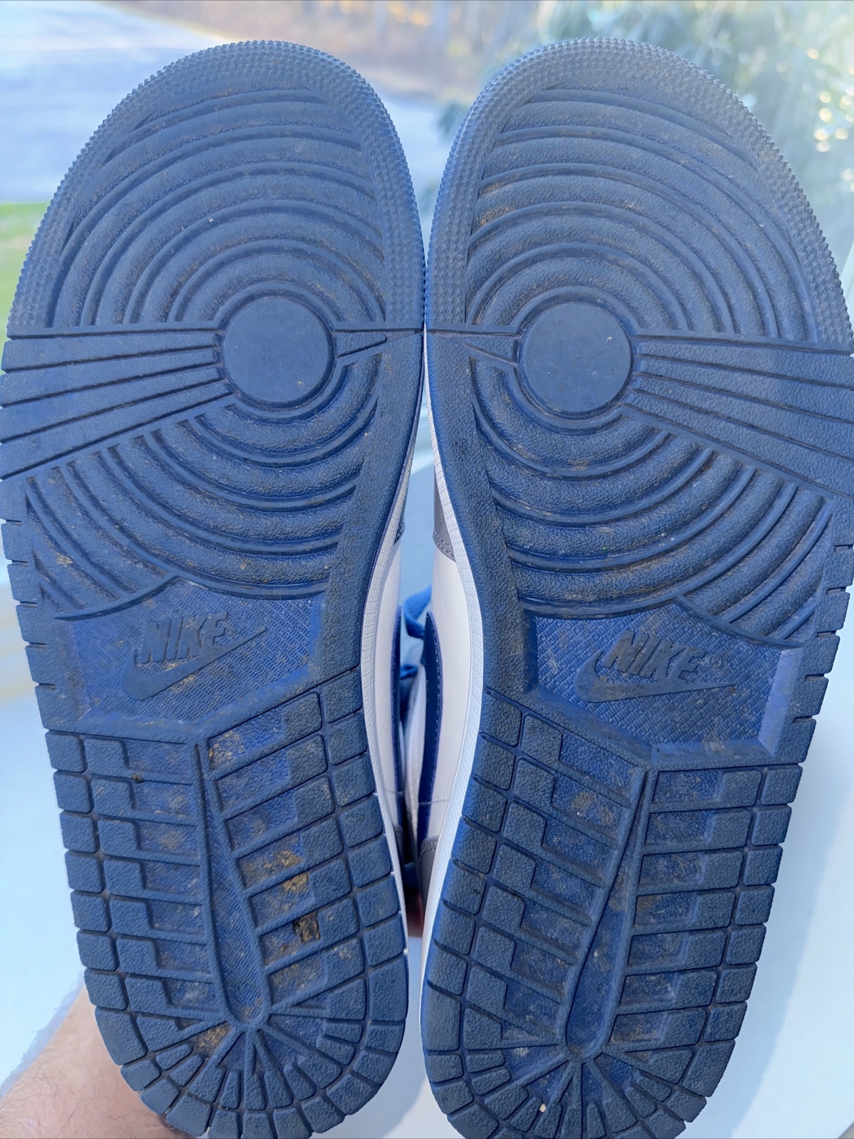 AUTHENTIC NIKE AIR JORDAN 1 MID "TRUE BLUE" US 11 - Gem