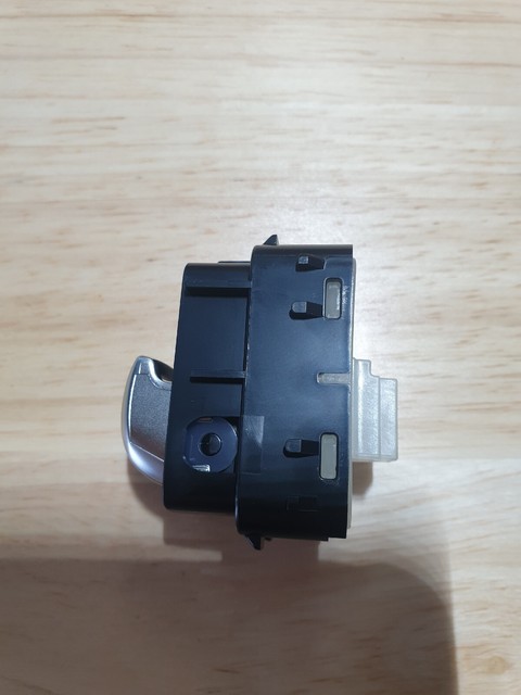 MERCEDES-BENZ C Cabrio A205 C200 Klappschalter Rücksitz links ...