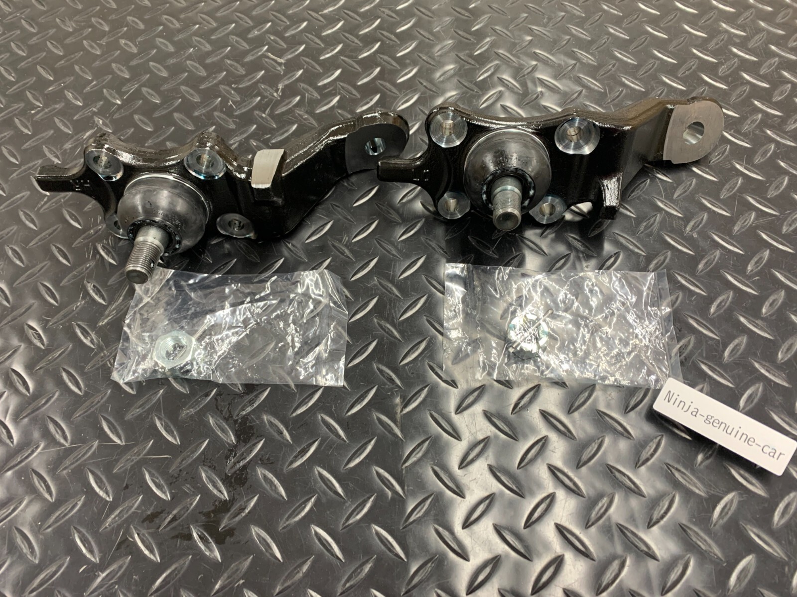 Toyota Genuine 4 Runner OEM Front LH+RH Lower Ball Joint 43330-39585 ...