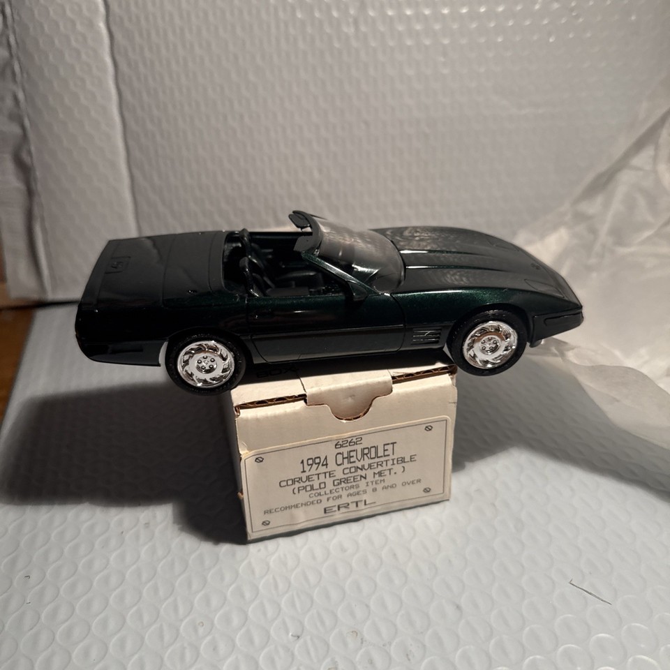 1/25 AMT Ertl 6262 1994 Chevrolet Corvette Convertible Promo Car - Polo ...