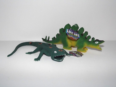 Set of 2 Ja-Ru Life-Like Creatures Stretchable Stegosaurus & Green ...