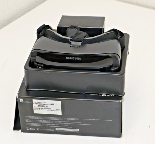 Samsung Oculus GEAR VR Headset SM-R324 Goggles w/ Accessories | eBay