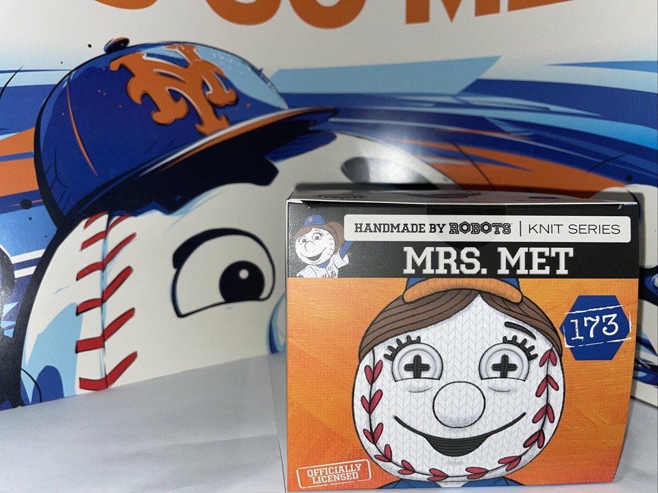 Mrs. Met SGA Handmade by Robots Vinyl Figure 5/6 Mascot New York Mets ...