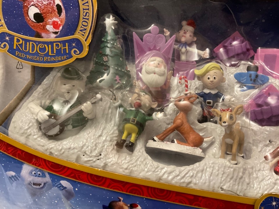 Rudolph The Red Nosed Reindeer Ultimate Figurine Collection 15pcs ...