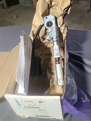 GM OEM Front Seat Belt-Buckle Tensioner Left 19354209 | eBay