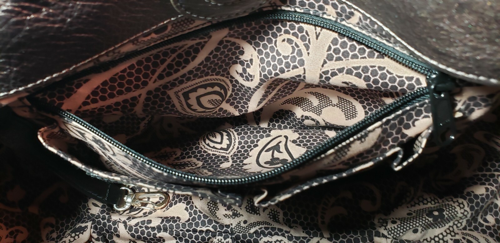 BRIGHTON LG MASTERPIECE PEWTER 3D FLORAL APPLIQUE MON AMIE HANDBAG MINT ...