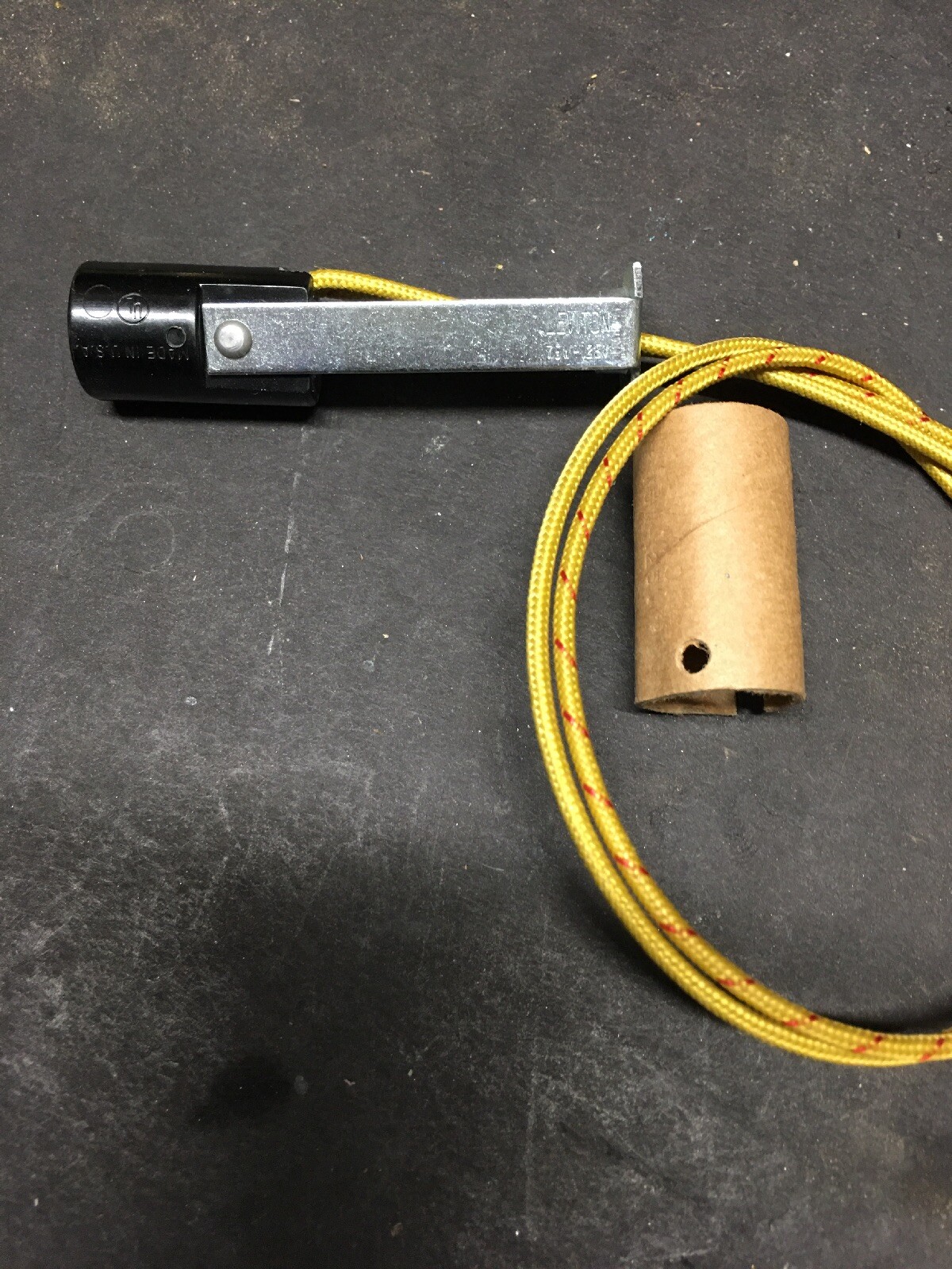 3" Leviton Candelabra Base Keyless Candle Lamp Holder Socket With 15 ...