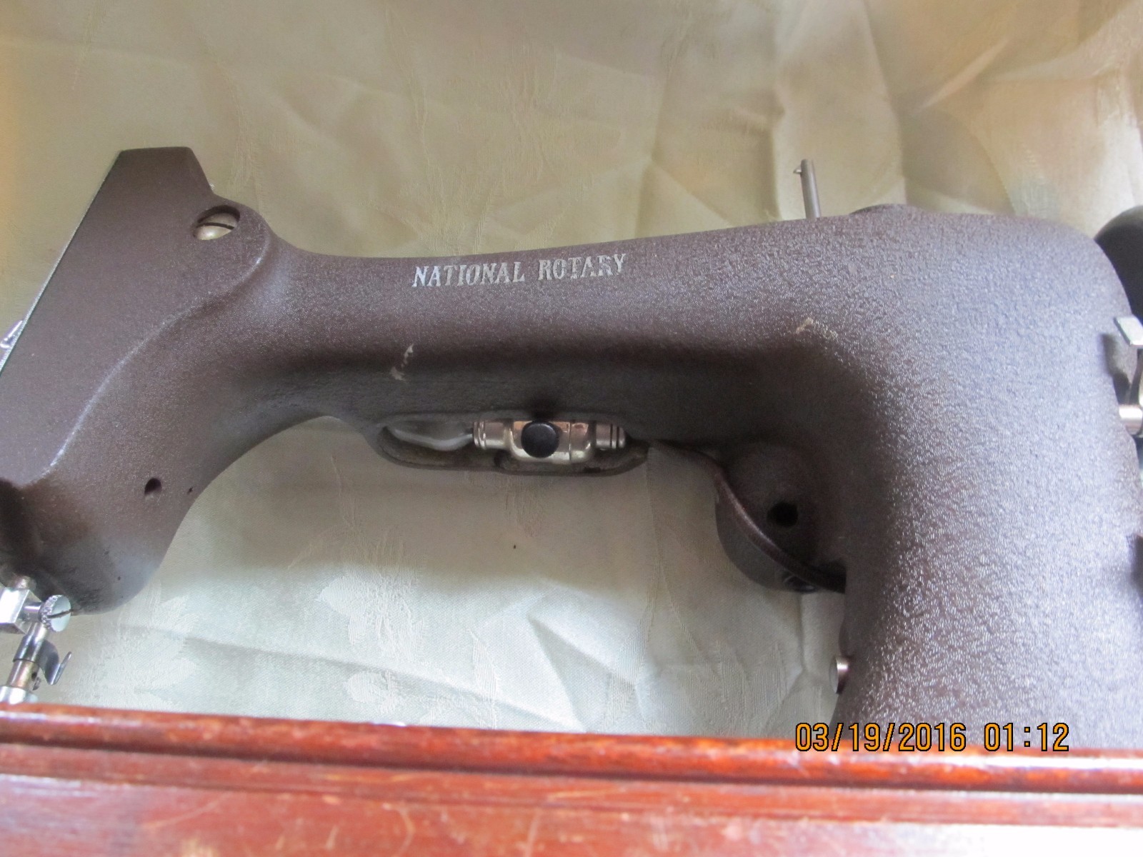 Vintage National Rotary Cast Iron Samsonite Sewing Machine - Model R 40 ...