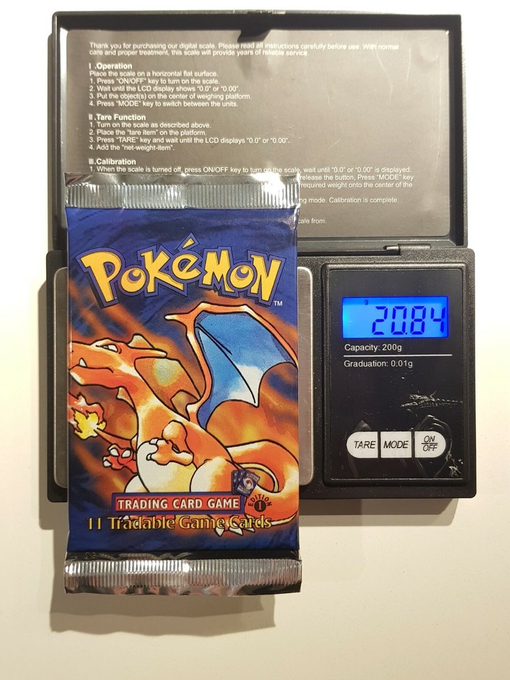 SEALED 1ST EDITION SHADOWLESS BASE SET BOOSTER PACK - CHARIZARD ART ...