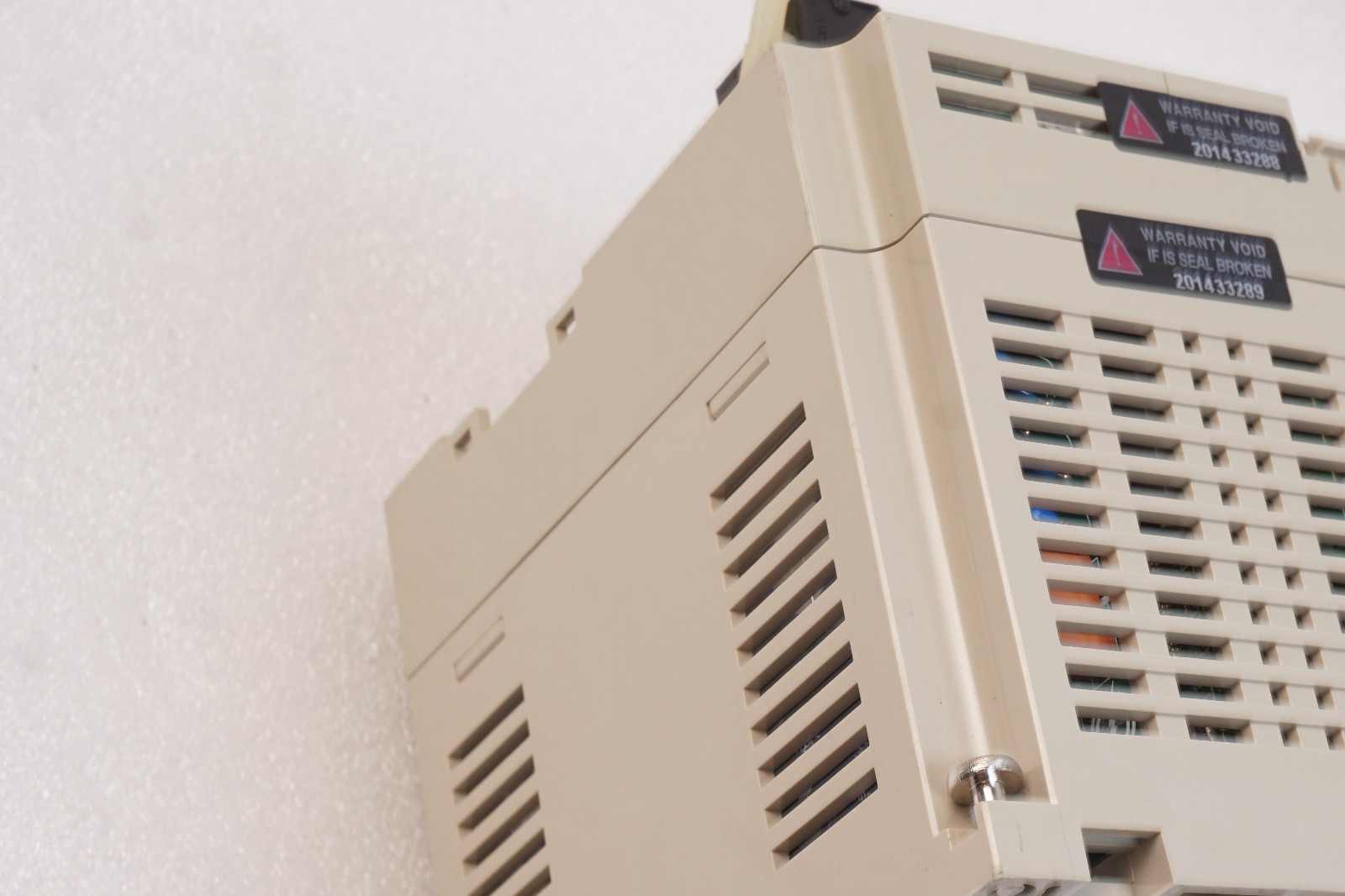 YASKAWA CONTROLLER MP2310 JEPMC-MP2310-E,SVB-01,NO FRONT COVER POWER ON ...