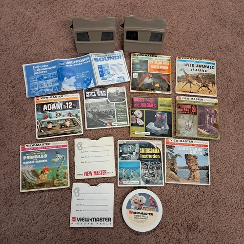 Vintage GAF View Master & A Lot of Reels ** Each packet has 3 or more ...