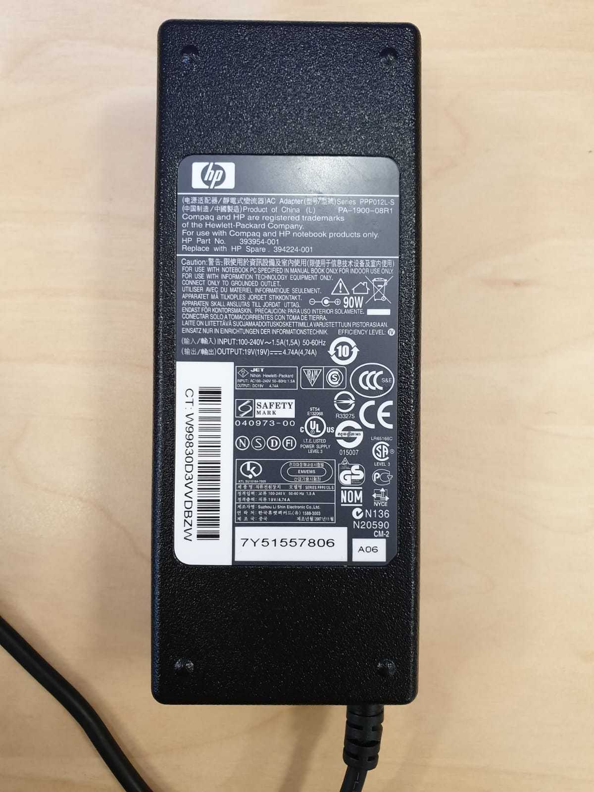 ORIGINAL hp AC Adapter For Laptop Series PPP012L-S OUTPUT: 19 V --- 4. ...