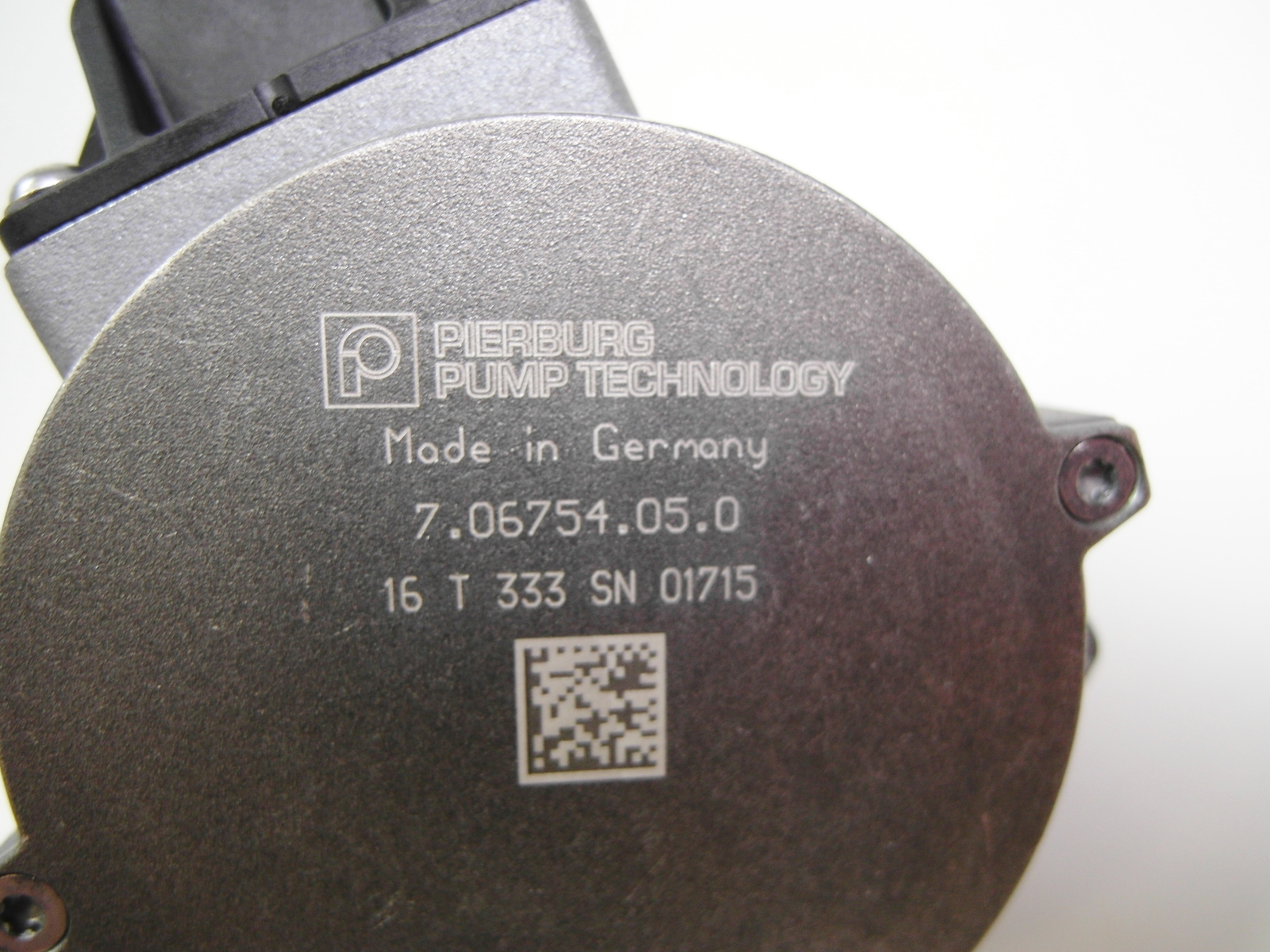 Additional Water Pump For Mercedes-Benz Pierburg 7.06754.05.0 for sale ...