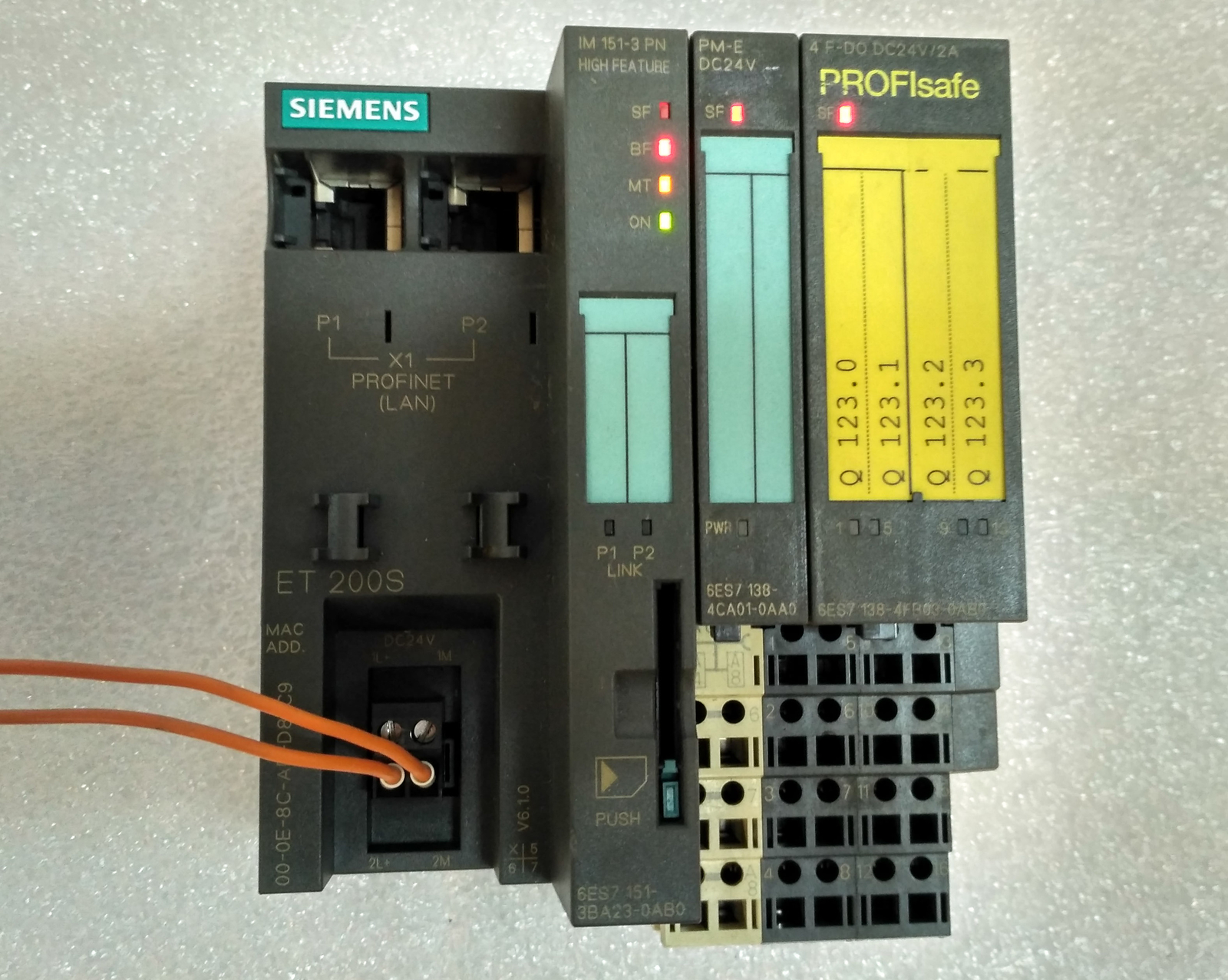 11090 SIEMENS PROFIBUS-DP 2 SLOTS INTERFACE MODULE (ET 200S) 6ES7 151 ...