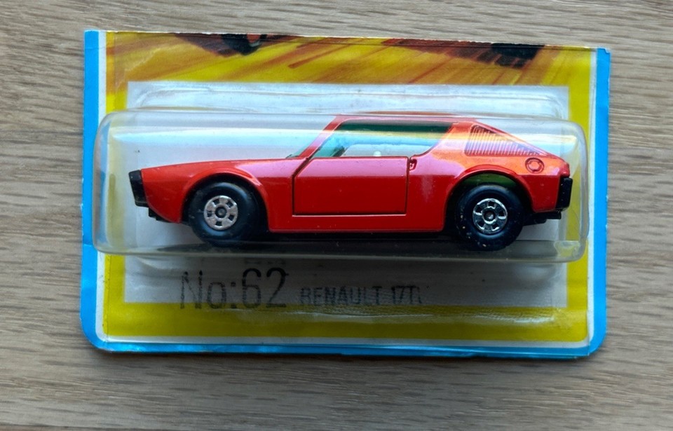 NOS Matchbox Superfast No. 62 Renault 17TL “6” on Hood Label with Black ...