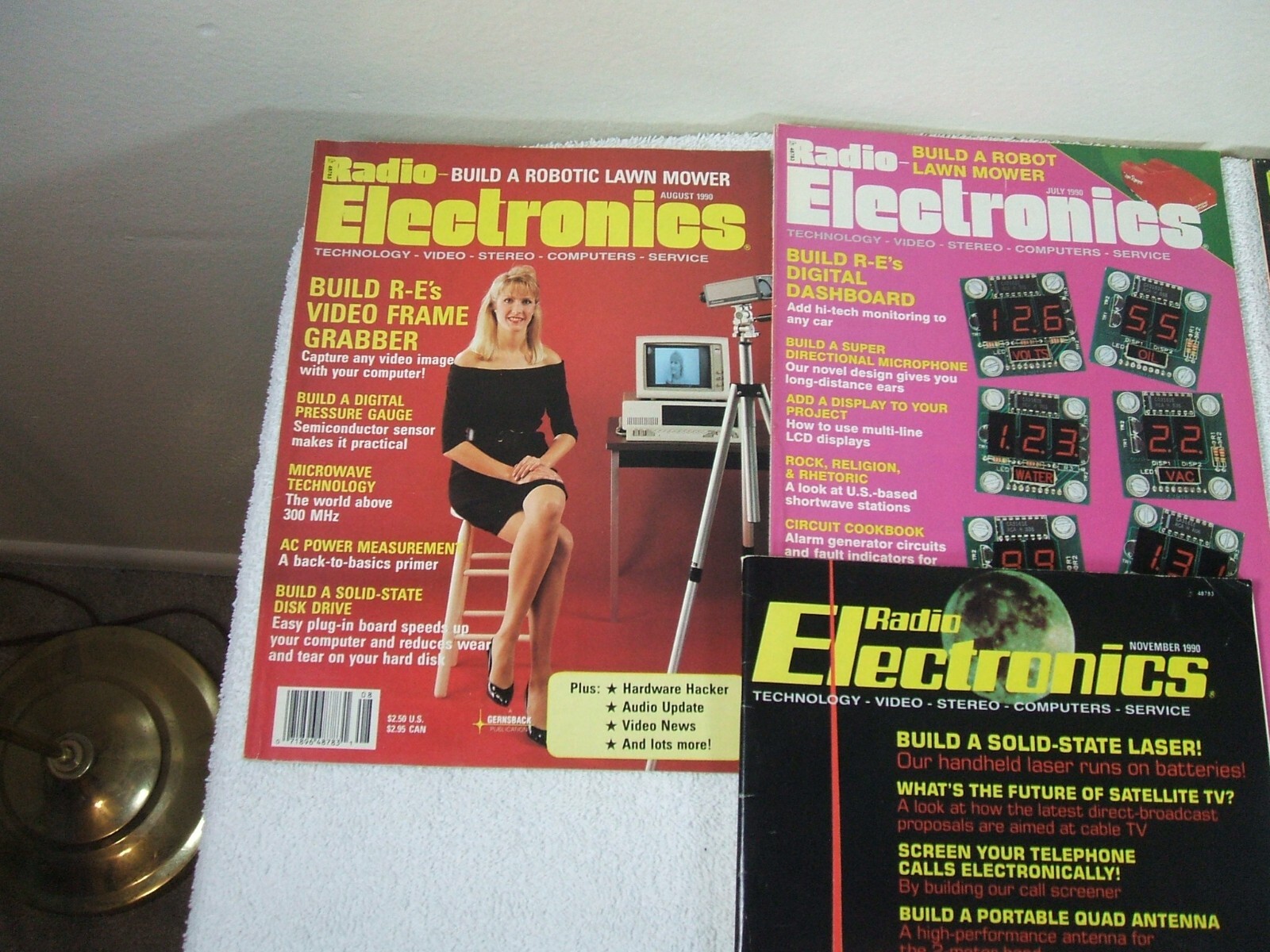 Radio Electronics Magazines, a Lot of Four Months: April , July , Aug ...