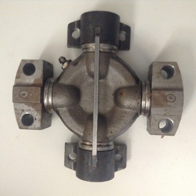 ROCKWELL CLARK EQUIPMENT PARTS LOADER U UNIVERSAL JOINT 1872773 ...