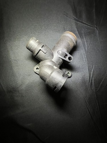 06B121133 Water Coolant Flange Hose Connection Audi A4 B6 Quattro 1.8T ...