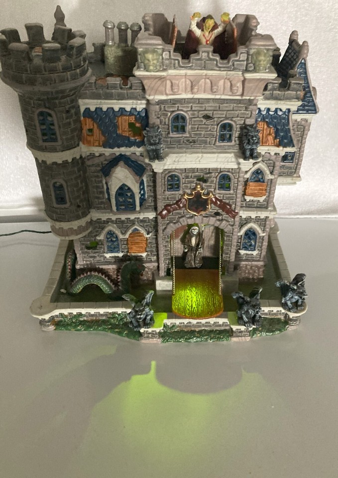 **Vintage LEMAX SPOOKY TOWN CASTLE ON THE HILL LIGHTED ANIMATED WORKS ...