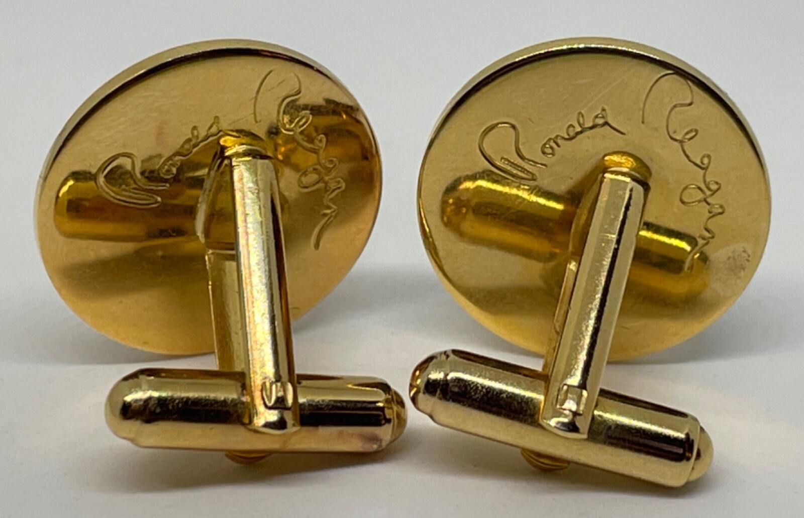 CUFFLINKS FROM THE PRESIDENT RONALD REAGAN WHITE HOUSE SIGNED SERIES | eBay