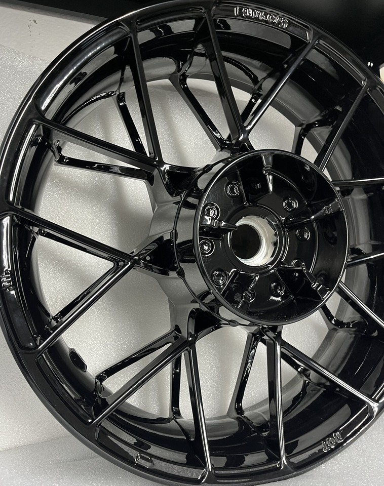 Harley CVO FUGITIVE STREET GLIDE CUSTOM BLACK Wheels Touring 2020 -23 ...