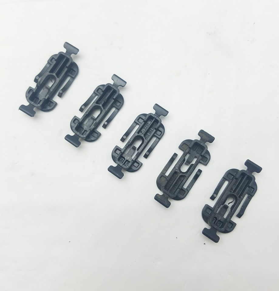 2009-2017 AUDI S5 A5 A4 S4 EXTERIOR ROCKER BLADE MOLDING CLIP ...