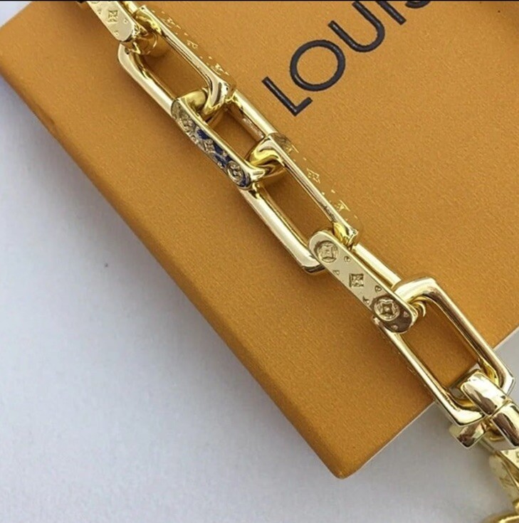 $1,200 MSRP LOUIS VUITTON Monogram Chain Link Necklace in Gold Tone—20 ...