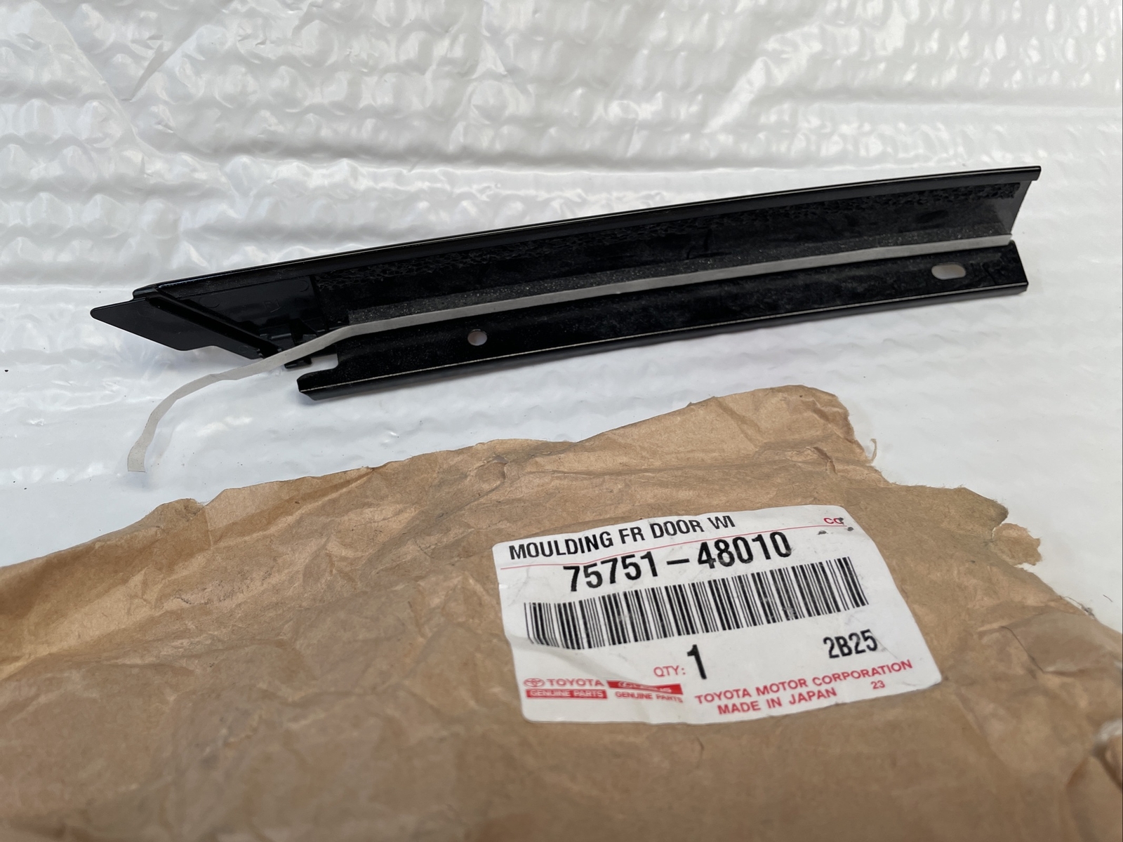 NEW Genuine OEM Toyota Lexus 75751-48010 Passenger Front Window ...