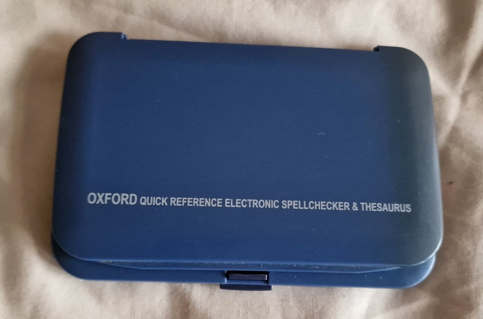 Oxford Quick Reference Electronic Spellchecker & Thesaurus 2000 Kayee ...