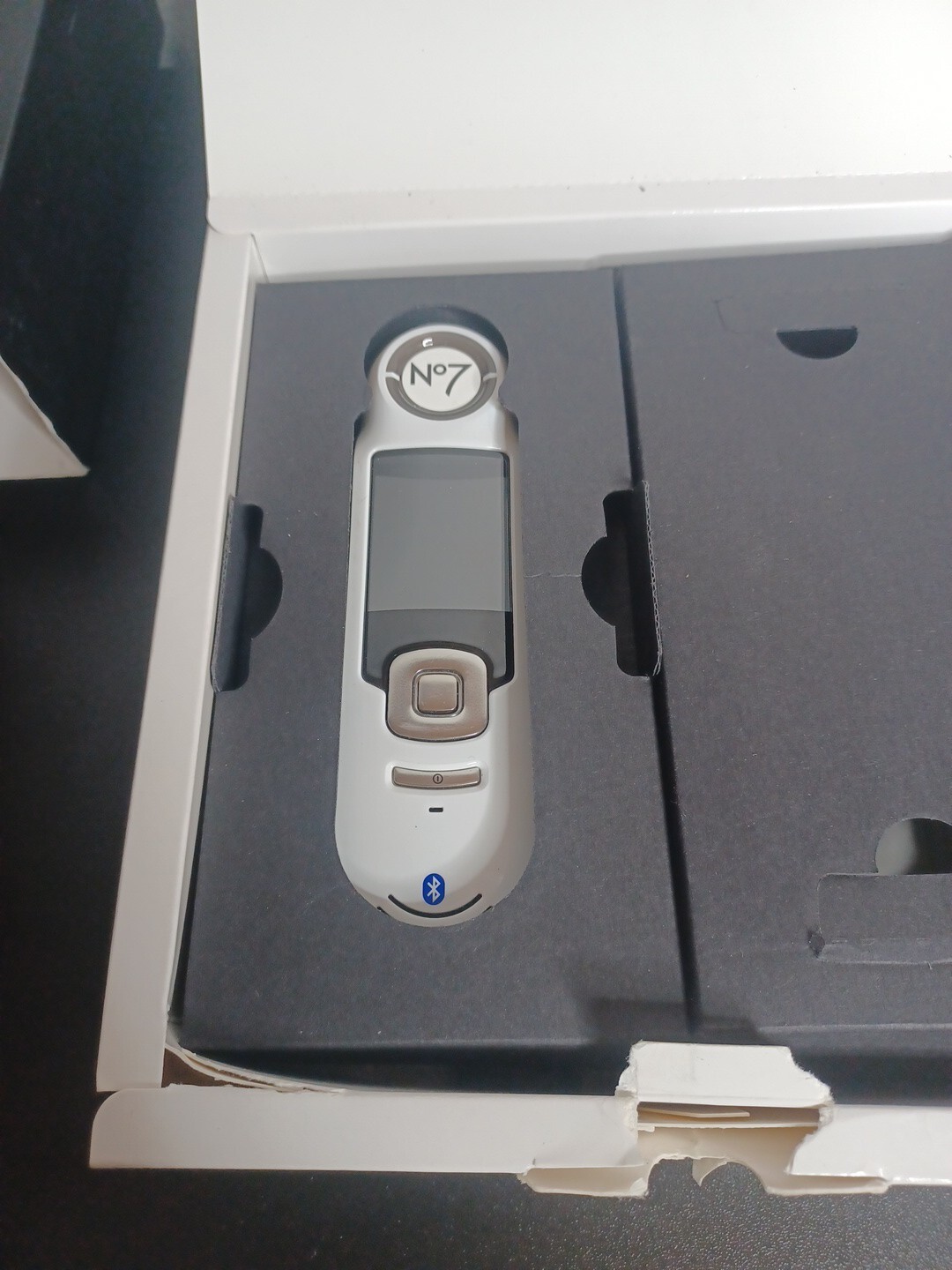 Pantone Capsure RM200-BPT01 Plus Series Bluetooth Color Matcher (No ...