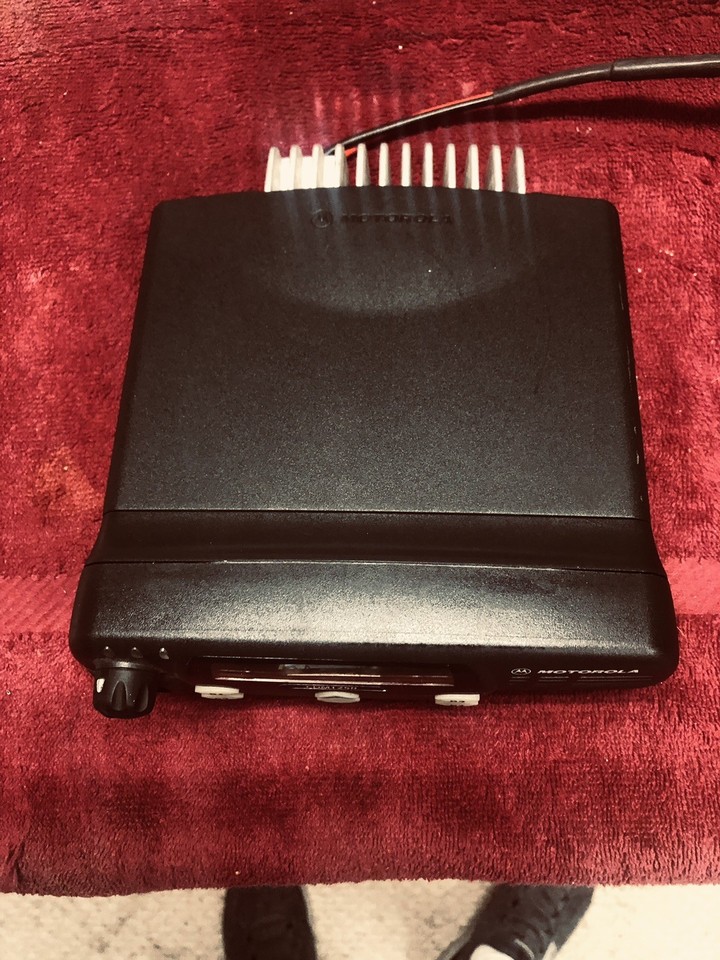 MOTOROLA CDM 1250 AAM25SKD9PW2AN UHF 450 To 512 MHz 40W. 64 Ch. 100% ...