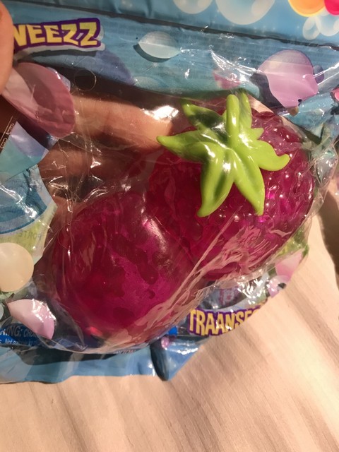 ORB 35585 Bubbleezz Super Squezze Figure Shelley Grape Enchanting ...