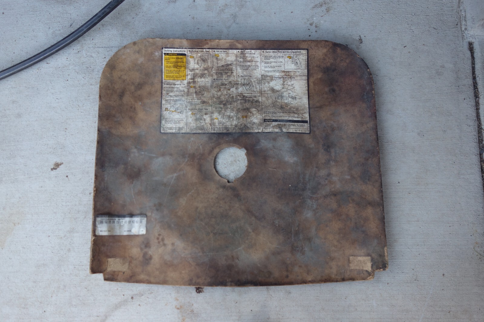 97-01 Saturn S Series SC1 SC2 Trunk Spare Tire Cover particleboard ...