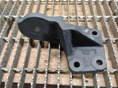 2000 Caterpillar 3126 Diesel Engine Motor Mount OEM PART 15609800 GMC ...