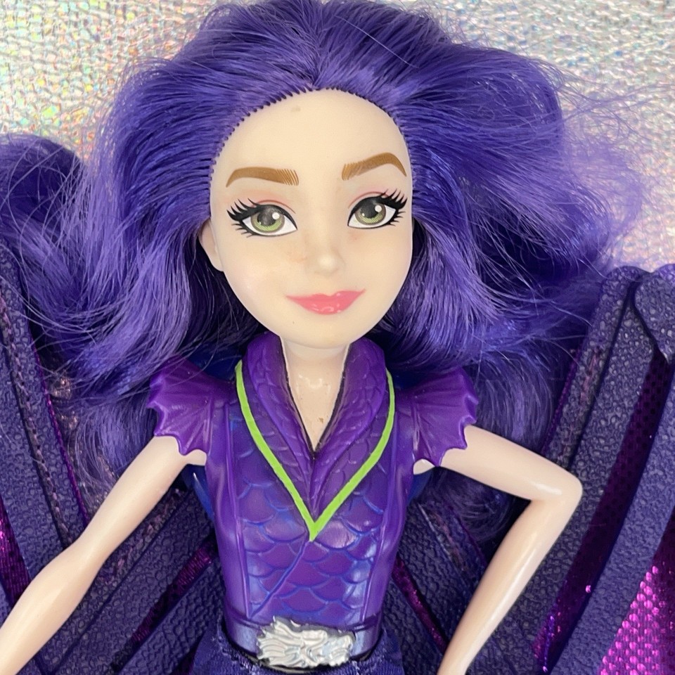 Disney Descendants 3 Mal Dragon Queen Figure | eBay