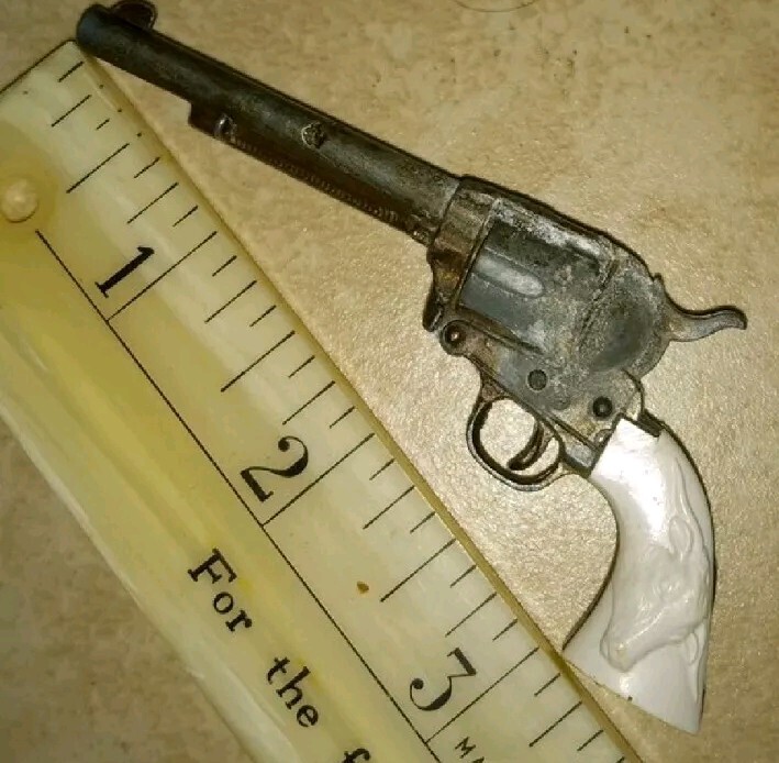 Vintage Miniature Toy Colt Six Shooter 3.5" Long Horn Steer Heads On ...