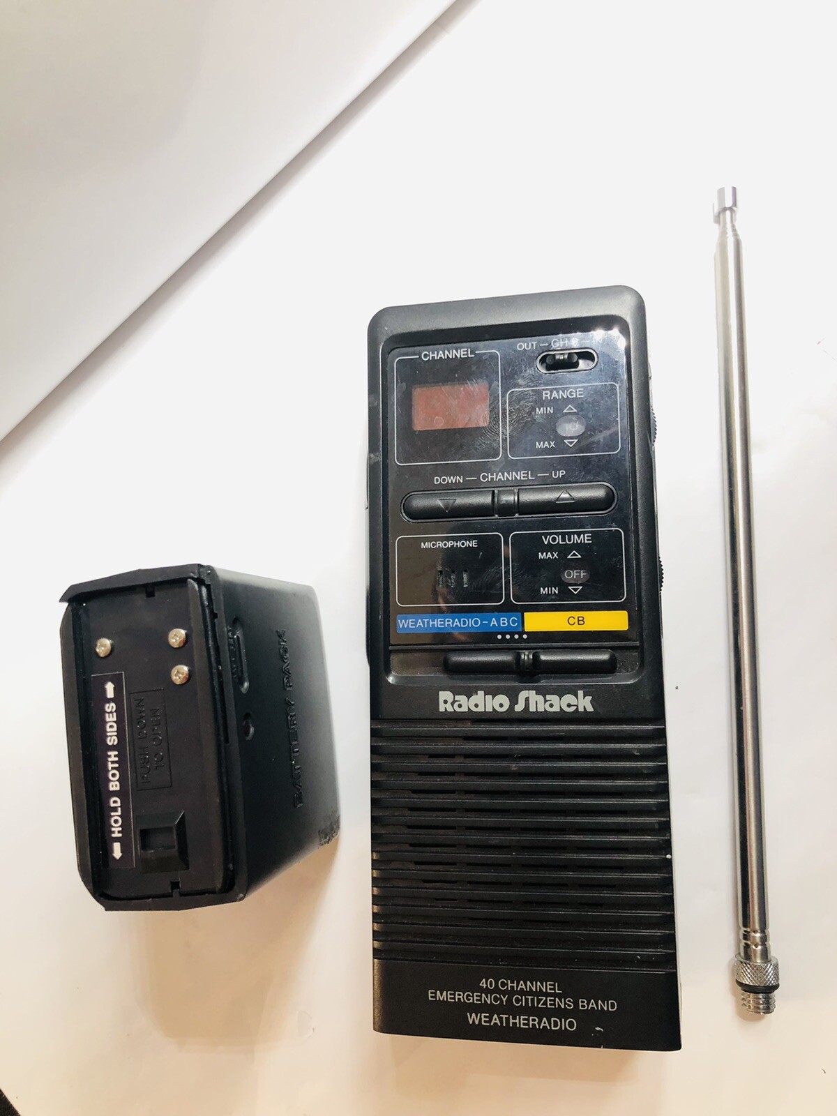 Realistic 40-Channel Road Emergency 2-Way CB Radio Weather Band ...