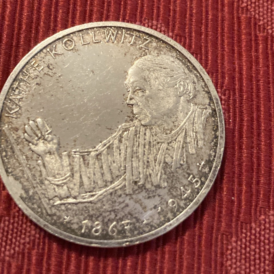 1992 G Germany KATHE KOLLWITZ .625 Silver 10 Mark Coin | eBay