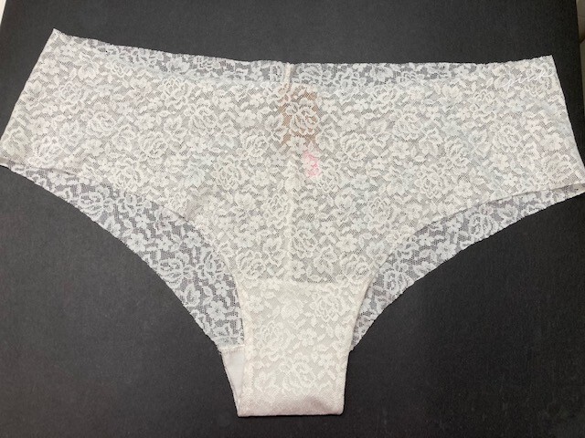 NWT VICTORIA SECRET WHITE SOFT FLORAL LACE NO SHOW PINK THONG XXL ...