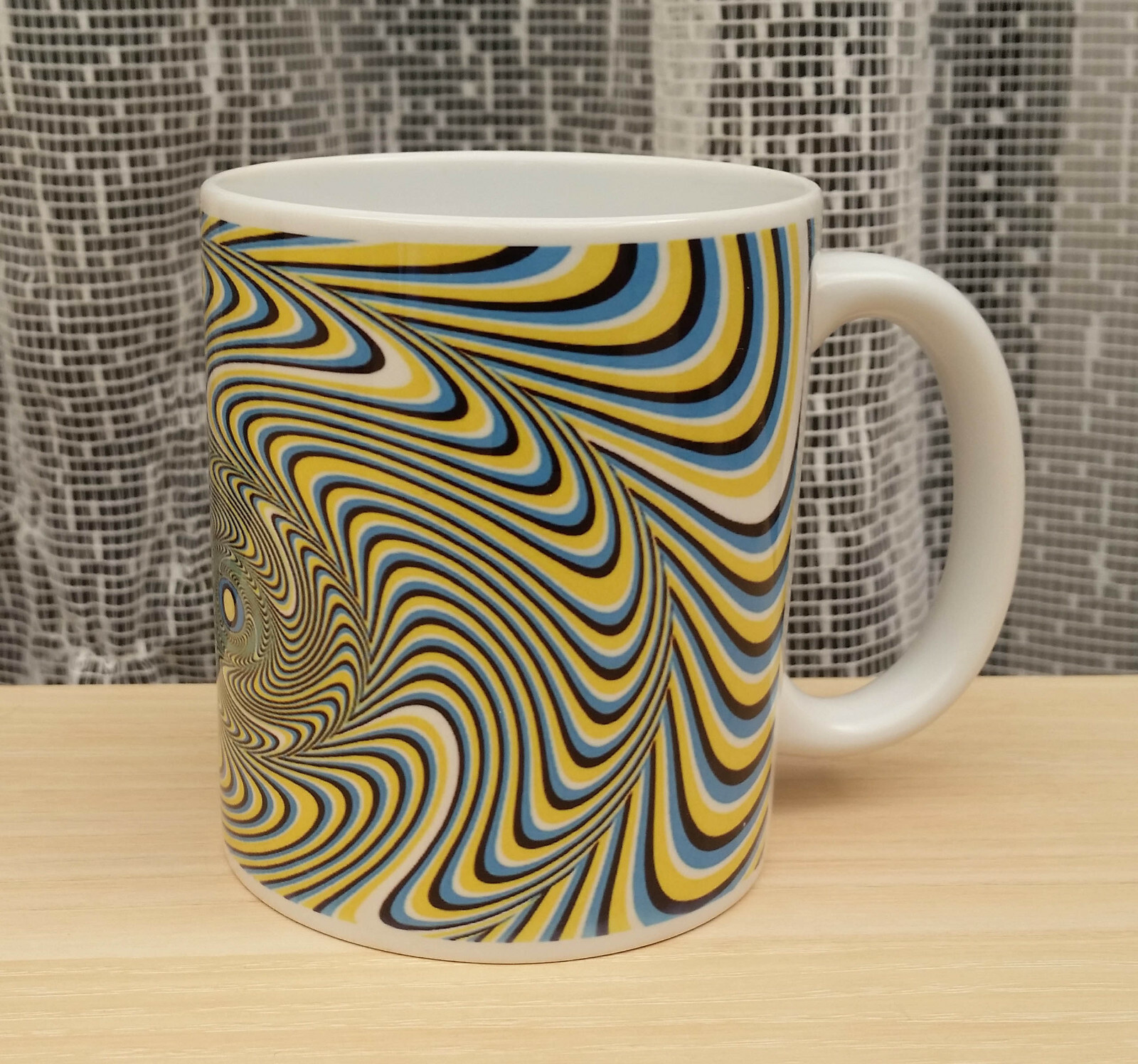 3D Optical Illusion 11oz Tea Coffee Mugs, Set of 4 - rave psychedelic ...